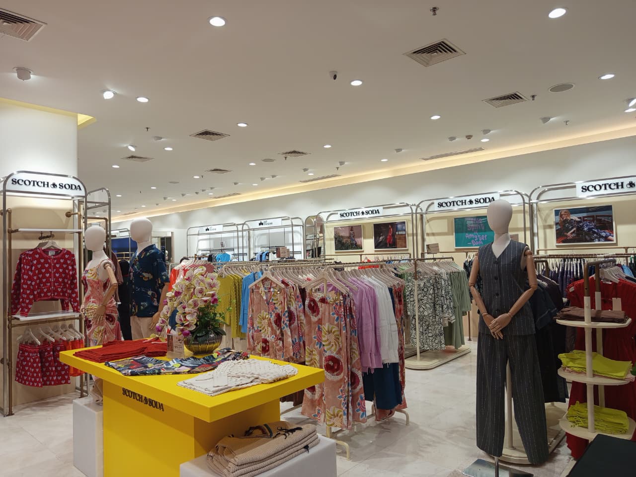 Scotch & Soda Resmi Hadir di Indonesia, Eksklusif di SOGO Department S ...